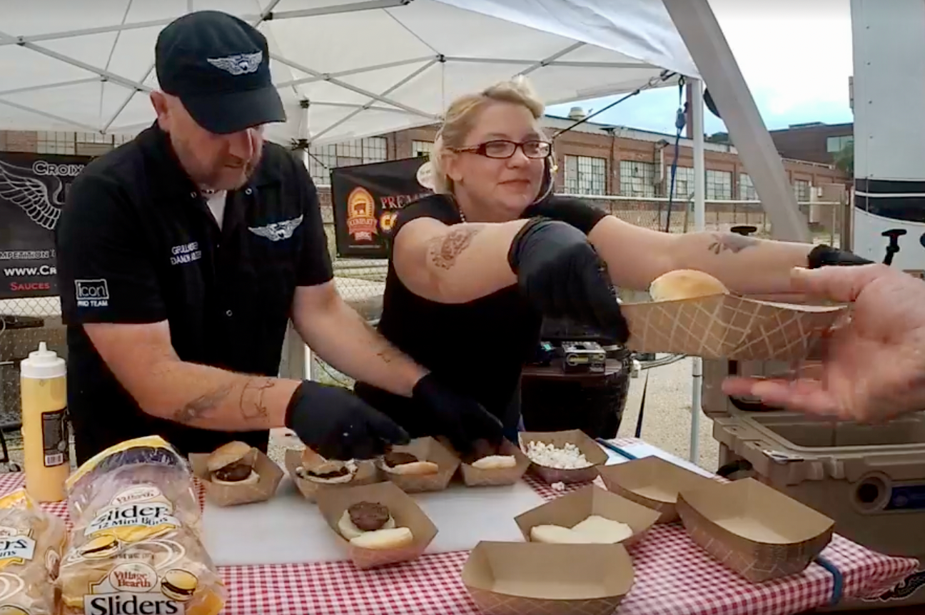 VIDEO: Wisconsin Beer Cheese Kangaroo Sliders – Croix Valley Foods